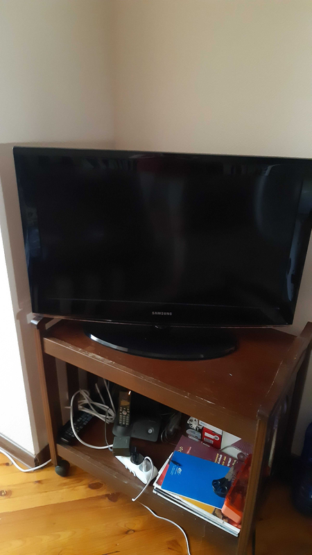 Продам тв  Samsung диагональ 80