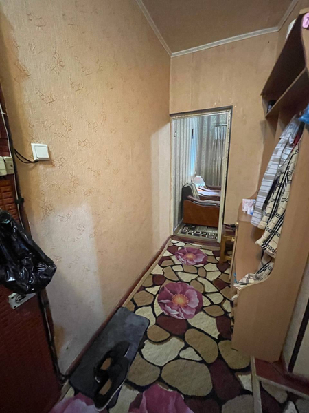 Бешкурган 1, Таксымбаева. Продается Квартира 1/4/4