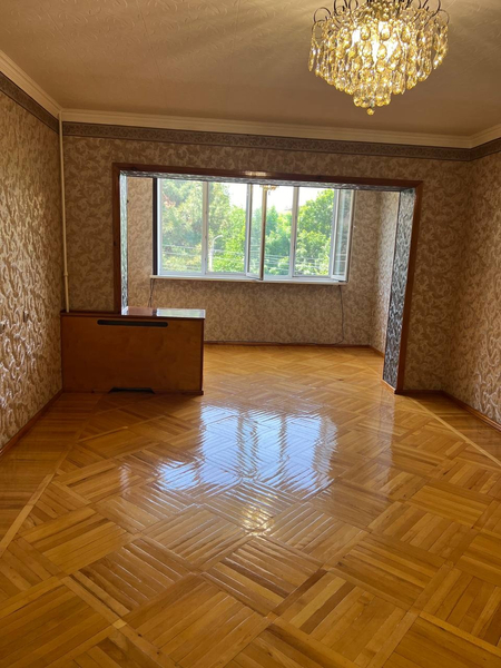 3/3/4 метро БИЙ Буз базар. 100м². Банковский дом.Агентство