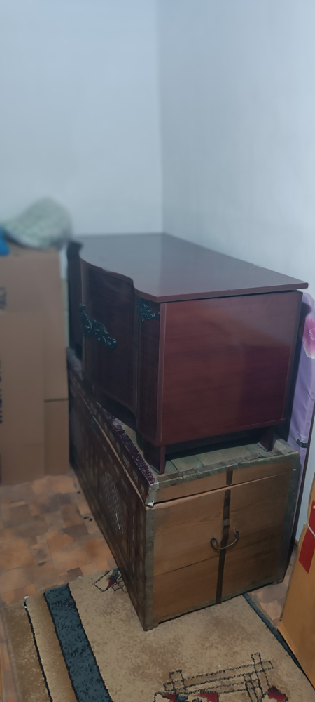 Sandiq sotiladi 100000