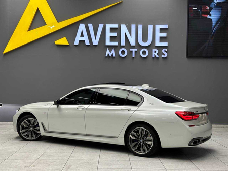 Продается BMW M760Li