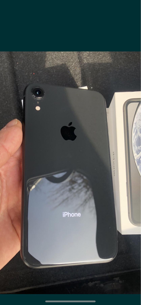 Iphone XR Sotiladi