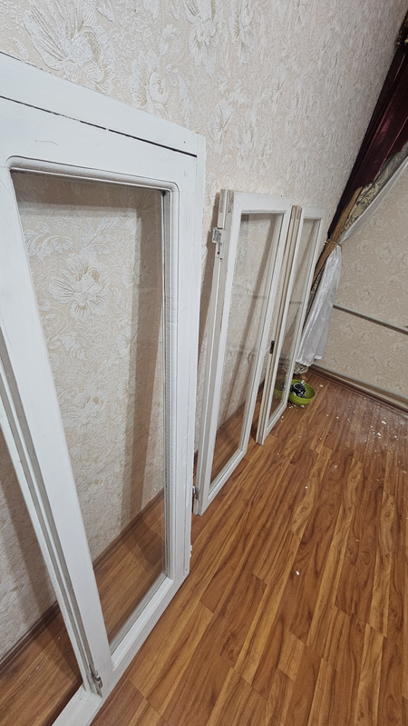 Окно - Ойна .  Целое со стеклами