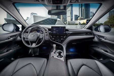 Toyota camry hybrid 2.0 sport plus