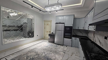 Срочно сдается квартира в аренду . Пятикомнатная квартира (J3164)