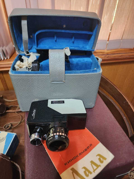 Раритет фотоаппарат, видеокамера, патефон, бритва