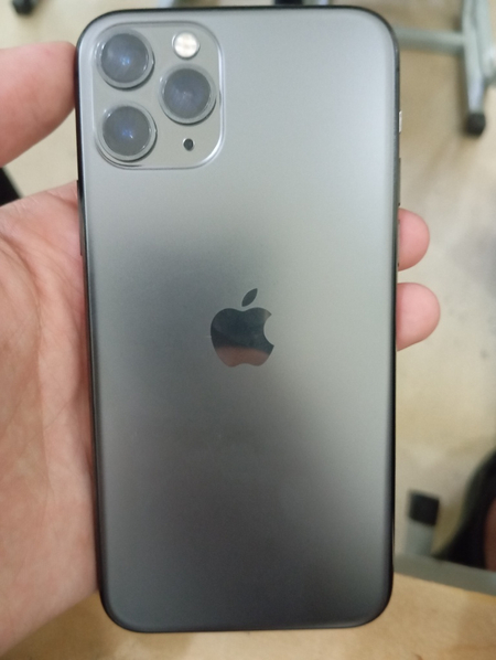 Iphone 11 pro 256/12