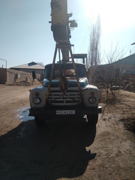 Zil avtokran 1990 yil