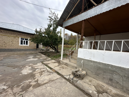 Turar joy dacha uchun tayyor uyi bor