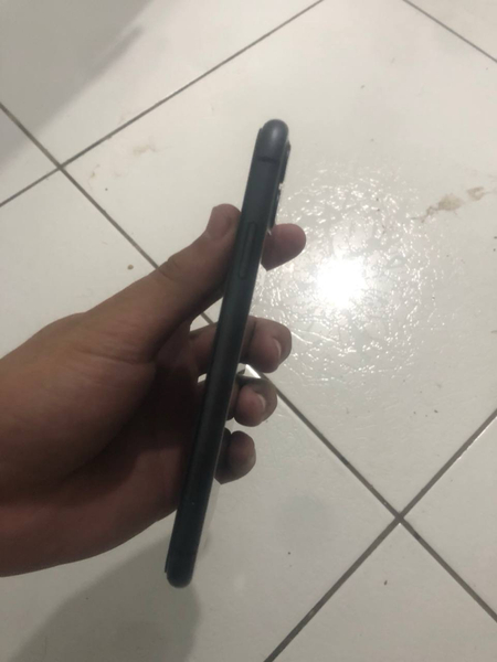 Iphone 11  LLA ideal srochna