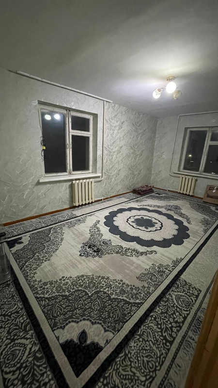 Квартира прадаётся на Корасарой 1/3/4