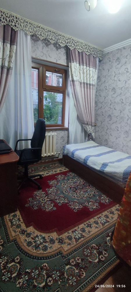 Srochna uy sotiladi