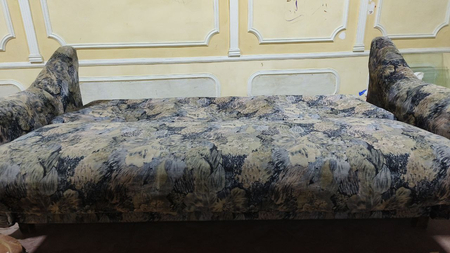 Yaxshi divan 400som