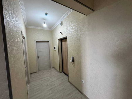 Срочно продаётся 2 х ком 64кв 55,000$