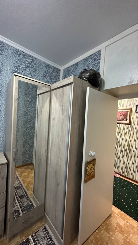Продается 2х ком переделанная в 3х или обмен на квартиру в Ташкенте