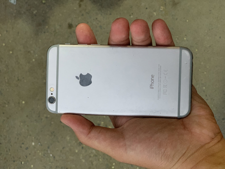 Iphon 6 16gb ideal srochna sotiladi