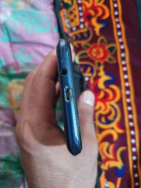 Tecno spark 6 go sotiladi