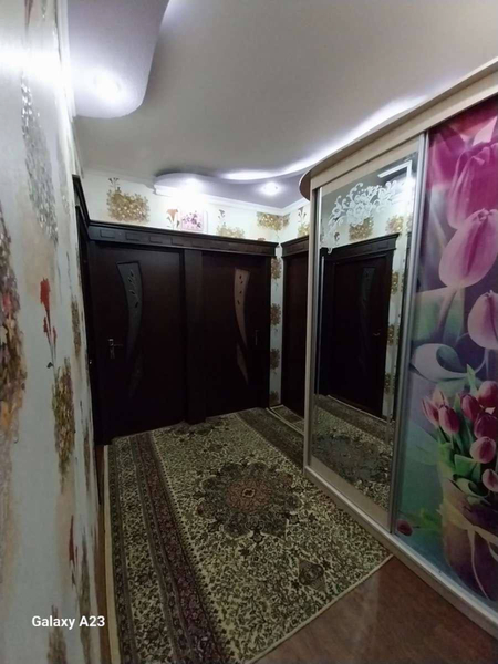 Срочно квартира сотилади