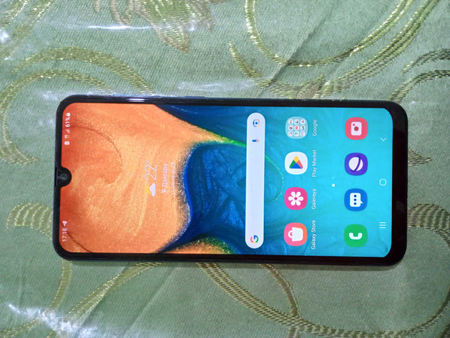 Samsung Galaxy A30