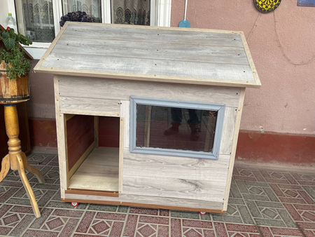 Собачья будка, домик из ламината