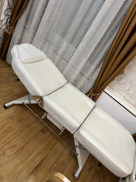 Кушетки для косметологов 2 шт