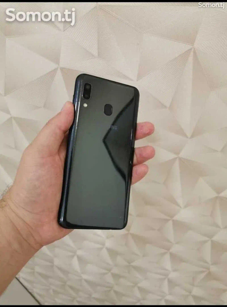 Galaxy a20 3/32  idial