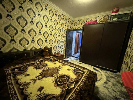 3 xonali 86m2 3-qavat sotiladi.