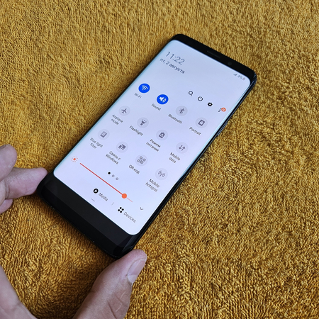 Samsung S9 sotiladi ideyal