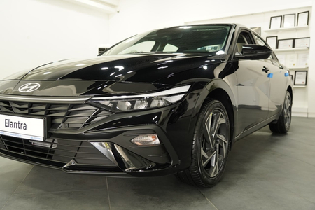 Hyundai Elantra 2024