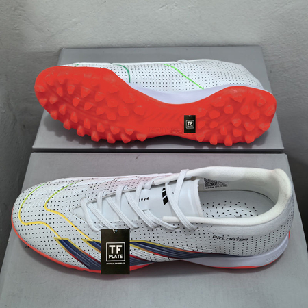 Сороконожки Adidas Predator Hybridtouch 2.0
