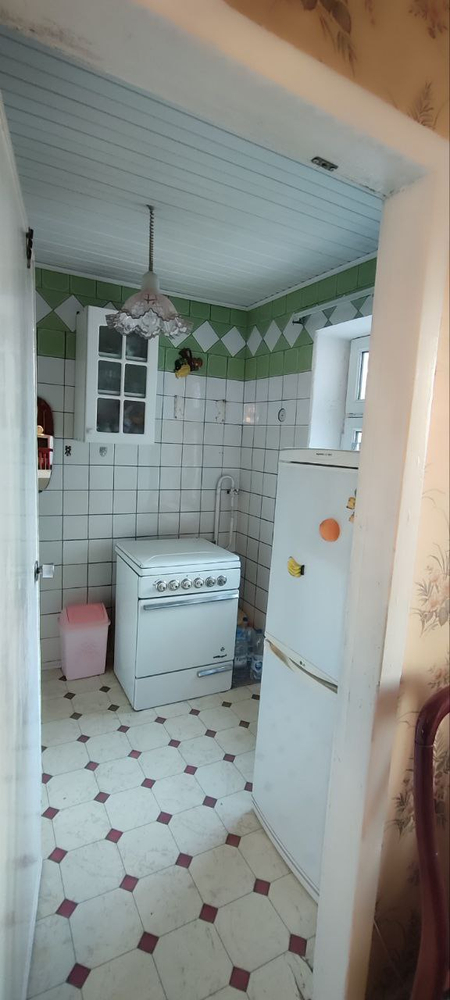 Чиланзар2,улица Чопонота продажа квартиры 3/4/4 кирпич