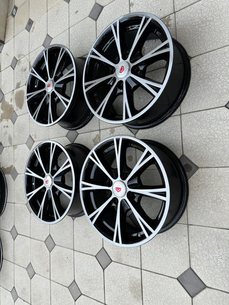R14 Vossen Диска.