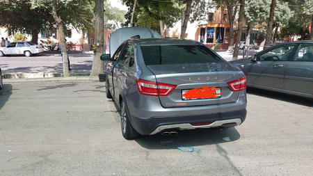 Lada Vesta Cross sotiladi