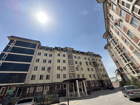 Срочно. Продается 4-х комнатная квартира в состояние каробка.