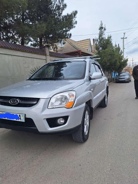 Продаётся kia sportage в хорошем состоянии