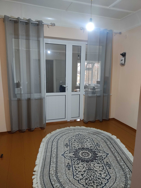 Продам дом в пгт Таваксай  Бостанлыкского района Ташкентской области