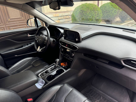 Продаётся Hyundai Santa FE