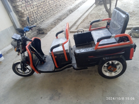 Elektrmoto sotiladi
