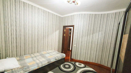 Сдаётся квартира в аренду на долгий срок. 4х2х4. 90кв.м.