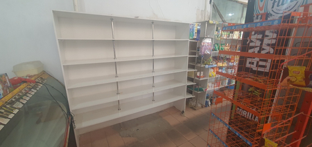 Полки продуктовые.