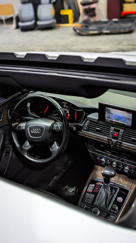 Audi A6 | 2014 г. | 117 000 км. | Ухоженная | Заводской окрас