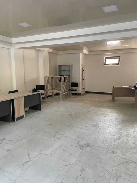 (29579)Офис, Магазин Ориентир: рынок Кадишева