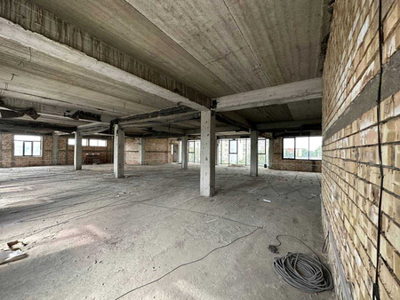 Коммерческое здание на Сергели-8 2470м² 4 этажа 5 уровней=