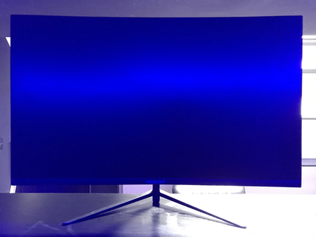 Sistemniy blok va monitor sotiladi