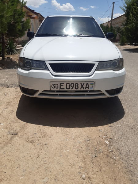Nexia 2 sotiladi yili 2009, yurgani 141 000 km