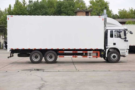 Chacman L3000 Фвтофургон 9 Метрли