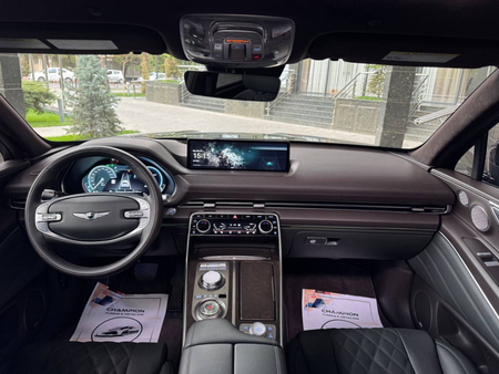 В продаже ! Автомобиль Genesis GV80