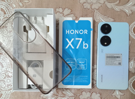 Продается телефон Honor X7b в отличном состоянии