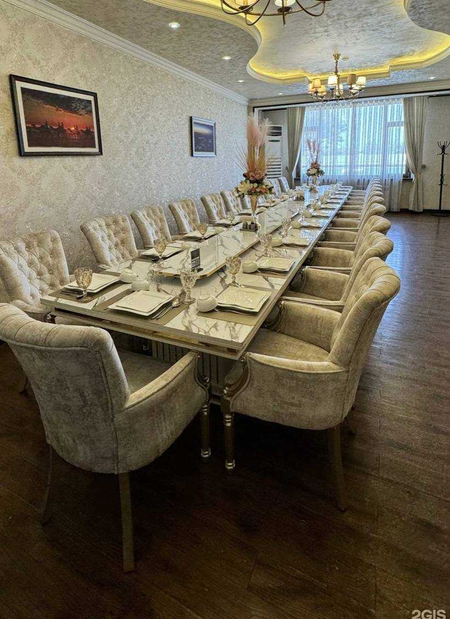 Карфе ва ресторанлар учун мебелларни заказга тайёрлаймиз.