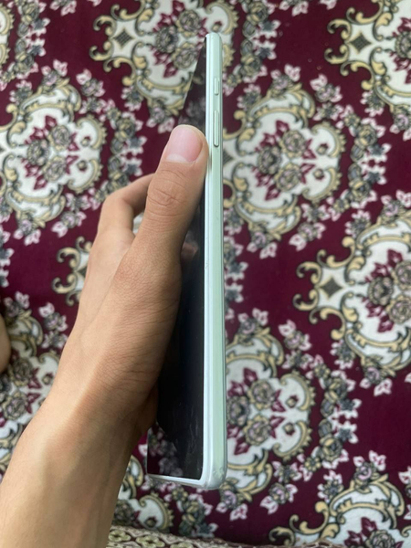 Samsung tap 7 (2019) srochni sotiladi